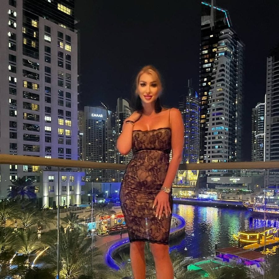 Blog: an interesting topic about the golden billion. by _HONEY🍯