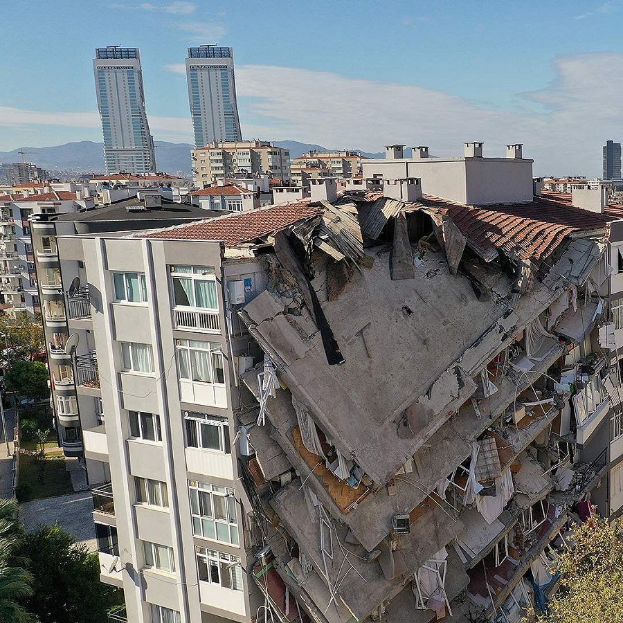 Blog: The world collapsed... my world is destroyed... by SunsetWink😉