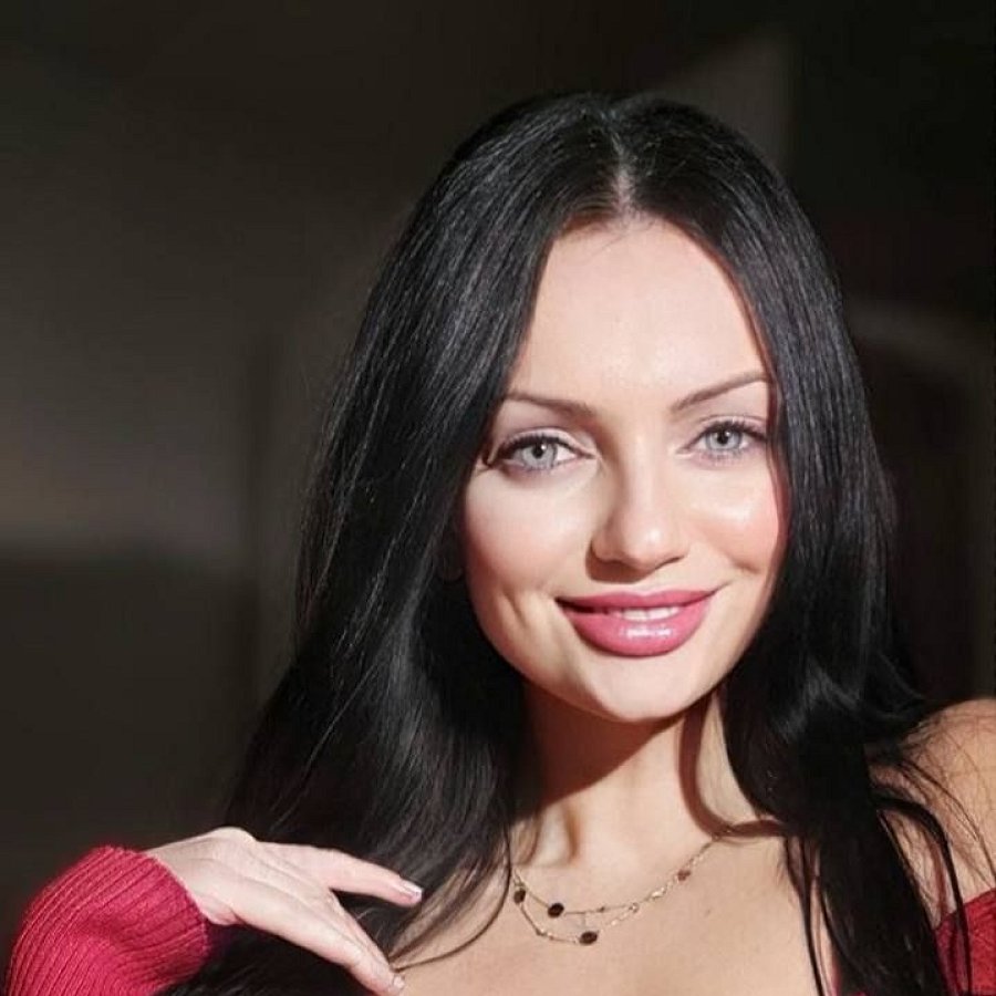 Blog: The perfect time to take a chance on love! by Stewardess🛫