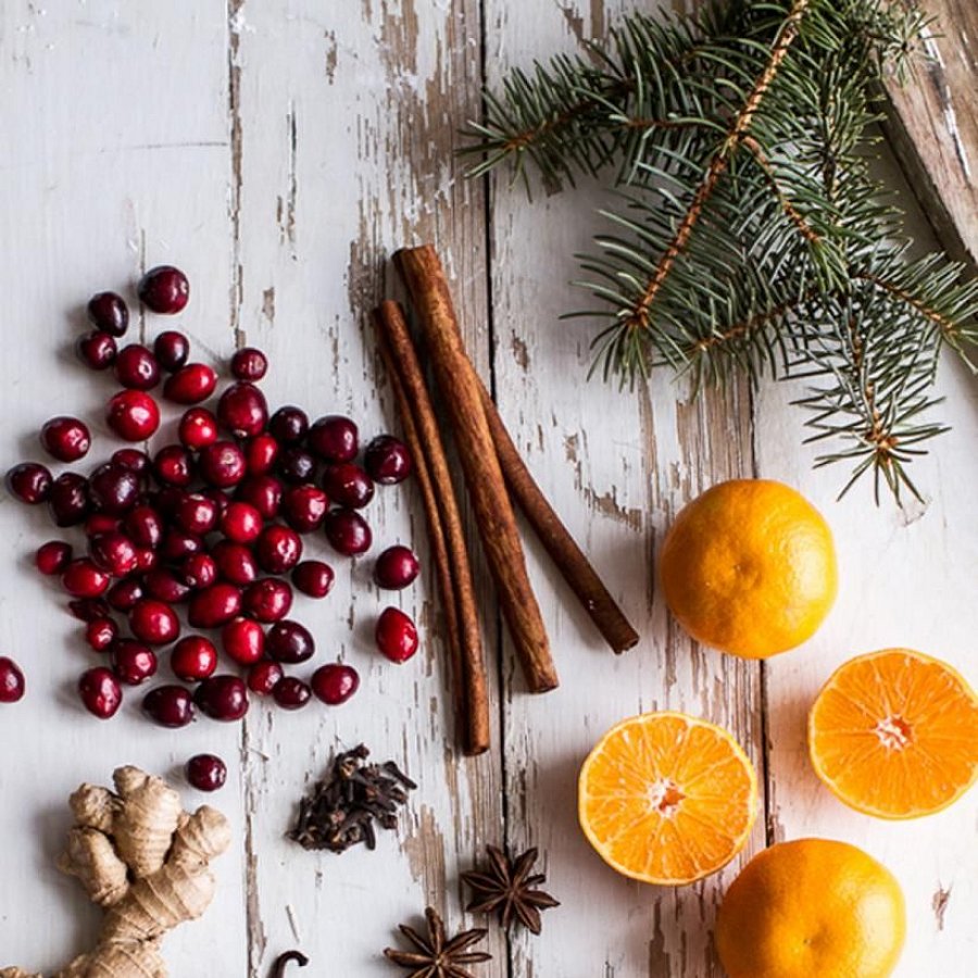 Blog: Top-7 winter scents: how to create a festive aroma at home by ...
