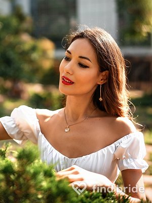 Find bride. Single Russian and Ukrainian brides